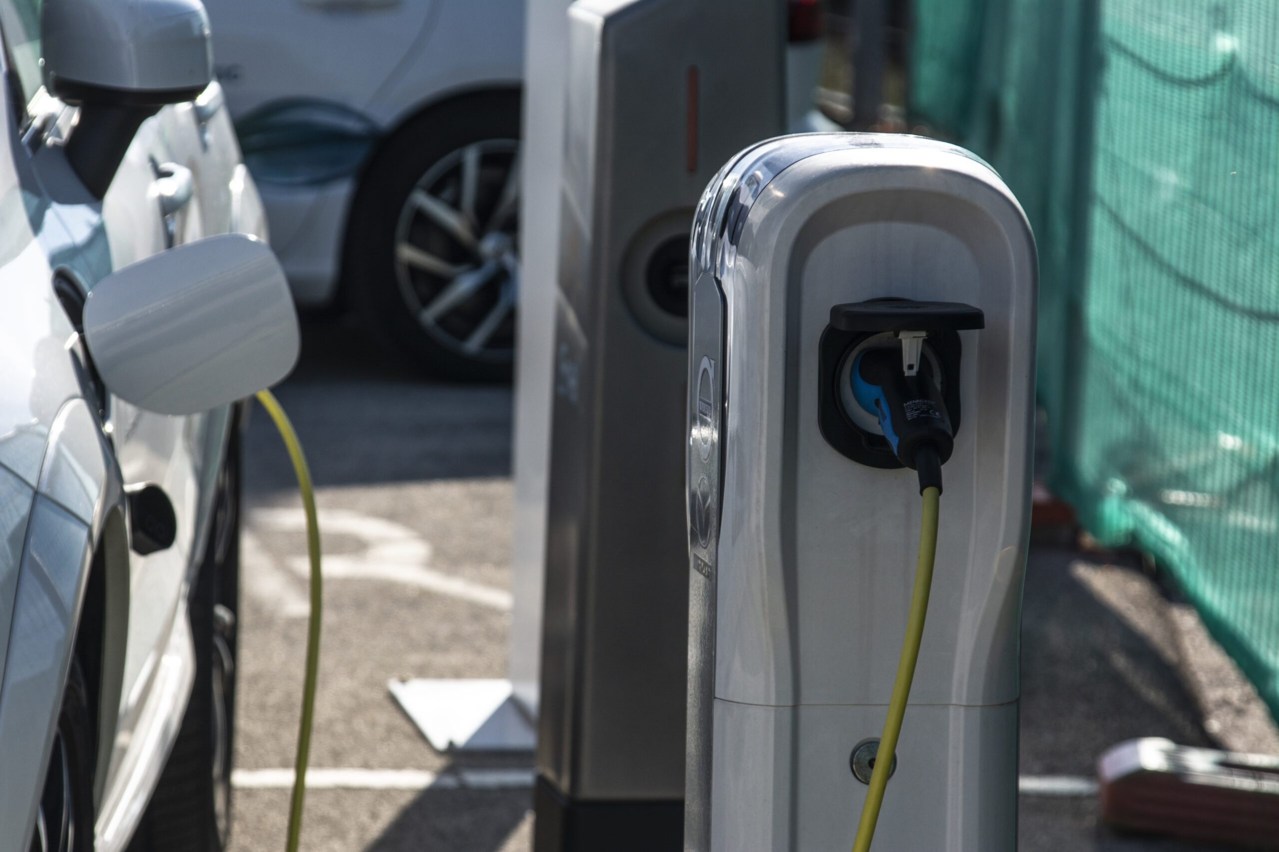 Electric Vehicle Charging Station Design for Real-World Use